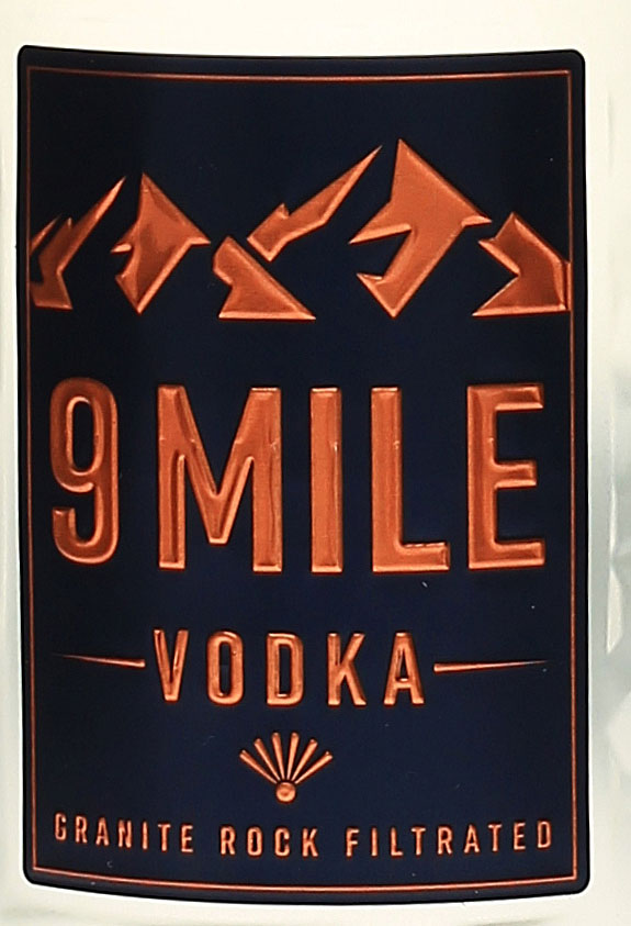9 Mile Vodka, preisgekrönter und erstklassiger Vodka